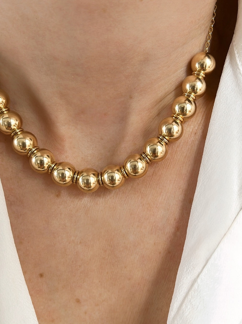 COLLIER LINE – LISAKA